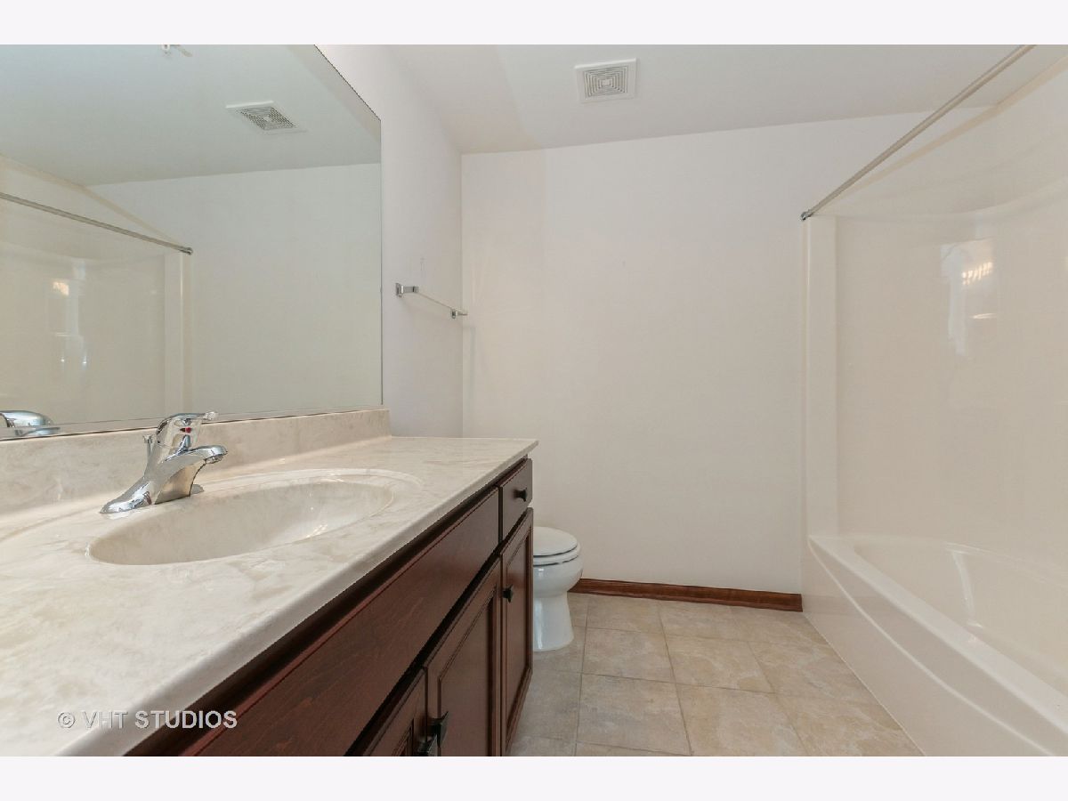 18600 Pine Lake Drive Drive, Tinley Park, Illinois 60477 - MLS 10954578 ...