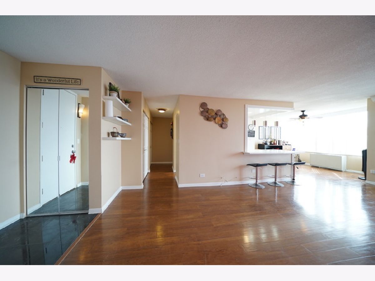 3925 Triumvera Drive, Glenview, Illinois 60025 - MLS 11037528 - WinterCohen