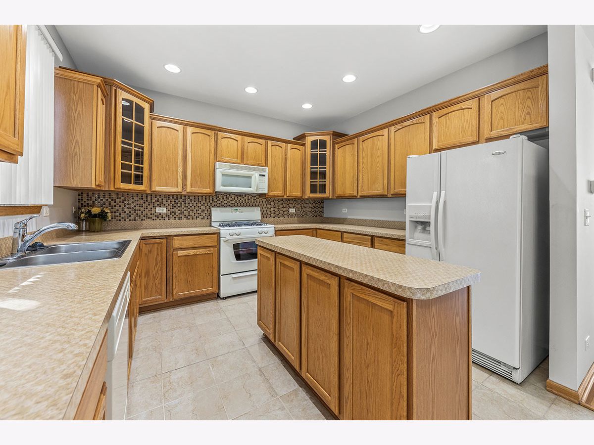 506 Declaration Lane, Aurora, Illinois 60502 - MLS 11642800 - WinterCohen