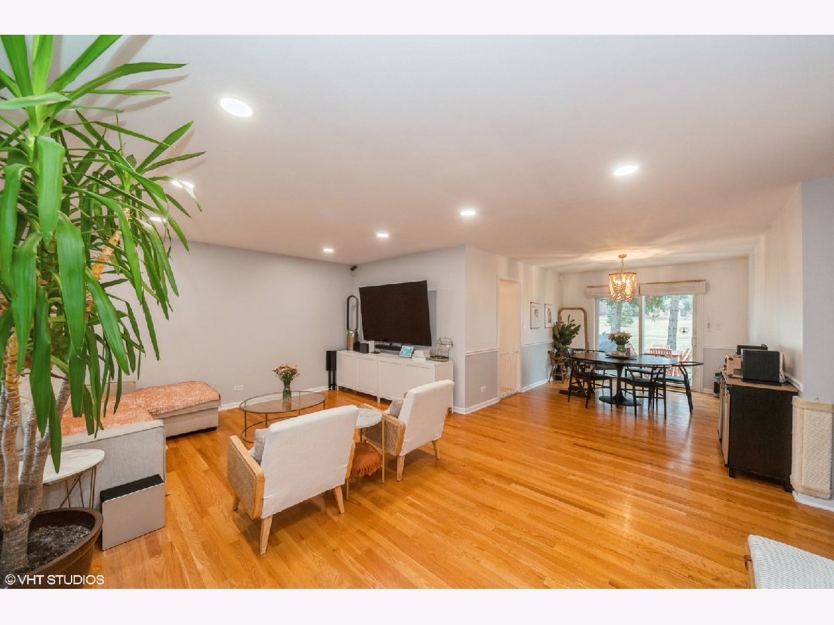 7 Knight Hill Court, Buffalo Grove, Illinois 60089 - MLS 11699229 ...