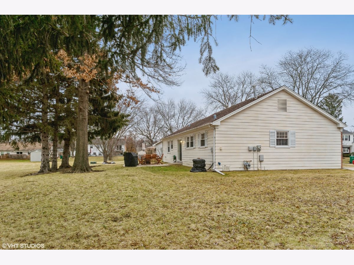 7 Knight Hill Court, Buffalo Grove, Illinois 60089 - MLS 11699229 ...