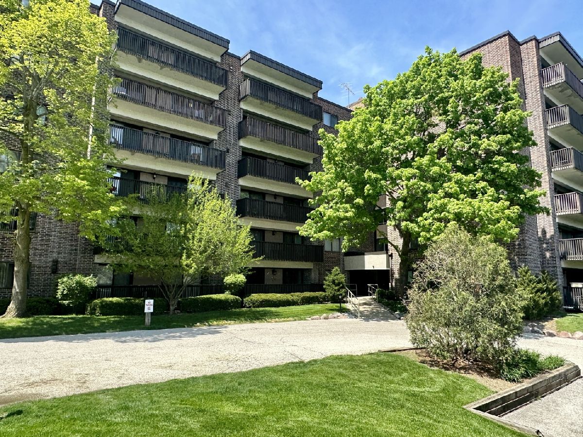 Heather Ridge Gurnee IL, Townhomes & Condos & Homes For Sale & For Rent ...