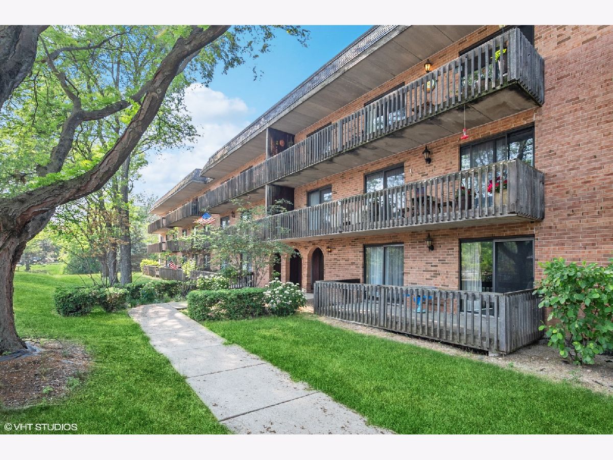 Lake In The Woods Downers Grove IL, Condominiums & Homes For Sale & For ...