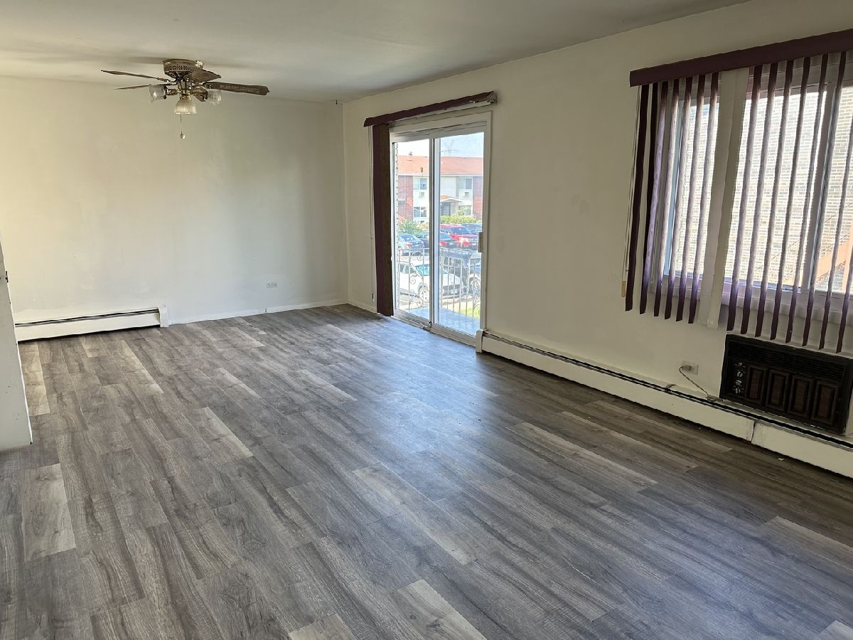 8888 Steven Drive, Des Plaines, Illinois 60016 - MLS 11886400 - WinterCohen