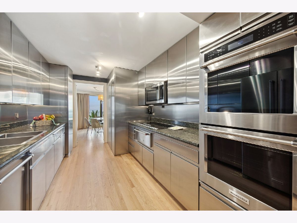 1212 Lake Shore Drive, Chicago, Illinois 60610 - MLS 11957138 - WinterCohen