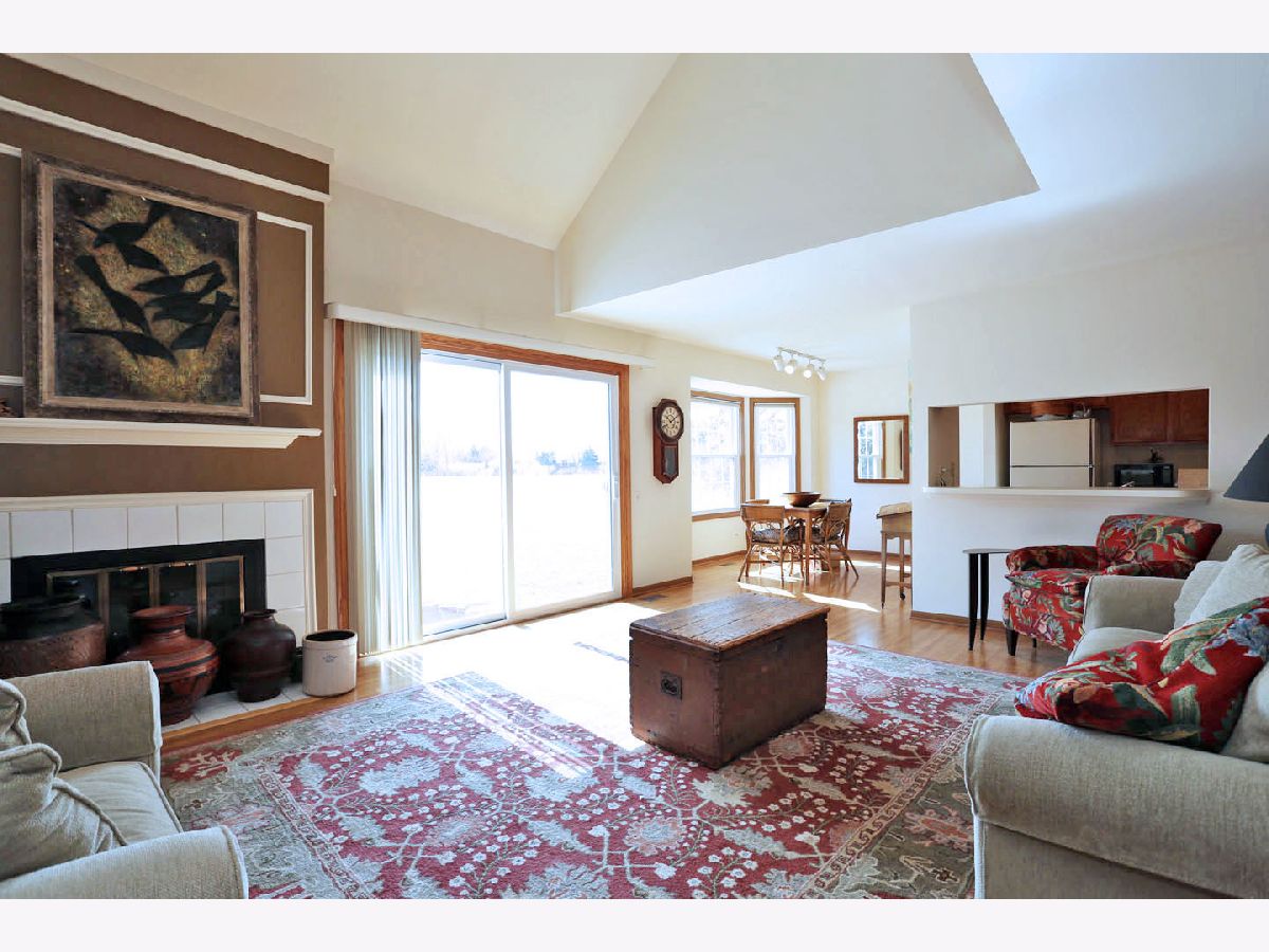 4548 Sapphire Drive, Hoffman Estates, Illinois 60192 - MLS 11970319 ...