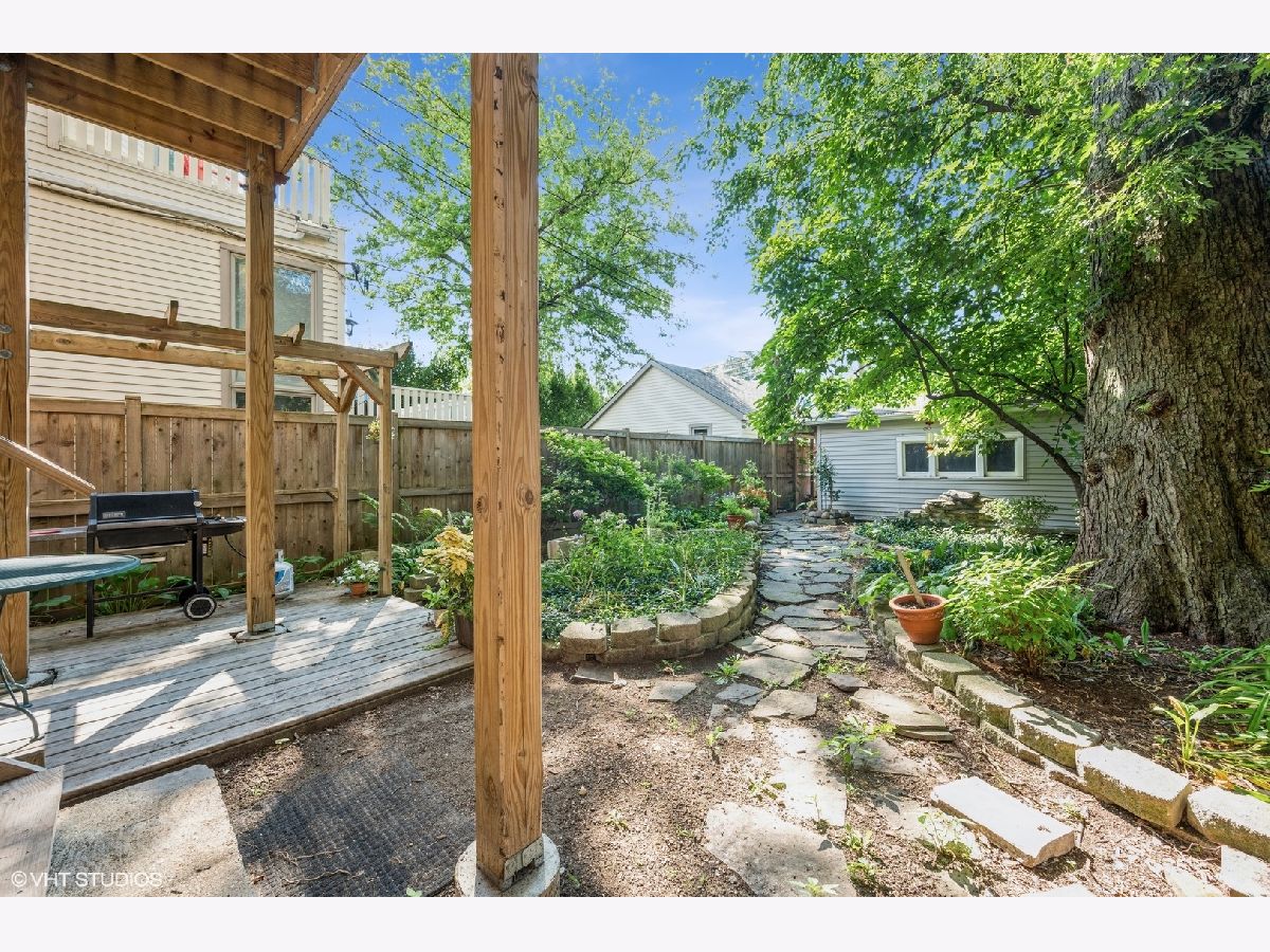 1939 Wellington Avenue, Chicago, Illinois 60657 - MLS 12022059 ...