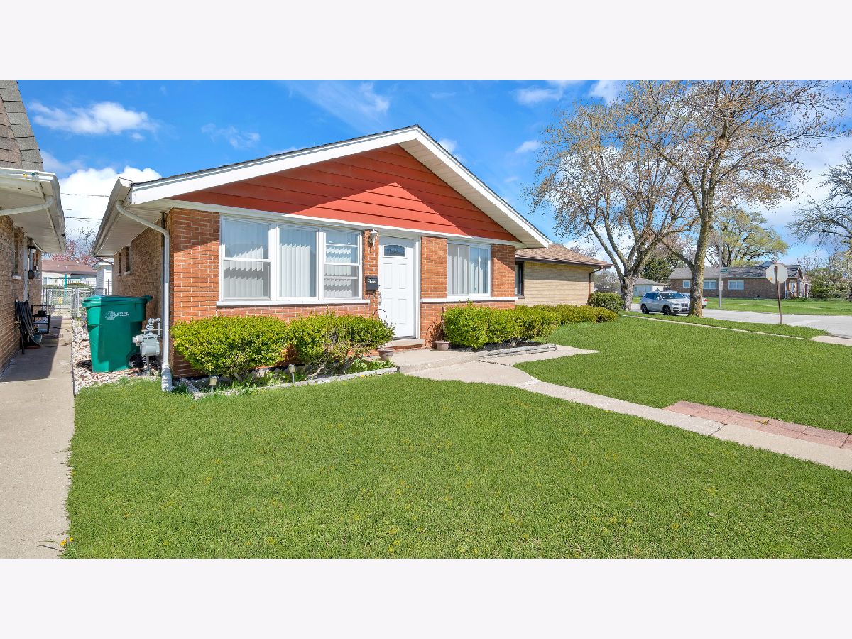 5202 State Road, Burbank, Illinois 60459 - MLS 12028978 - WinterCohen