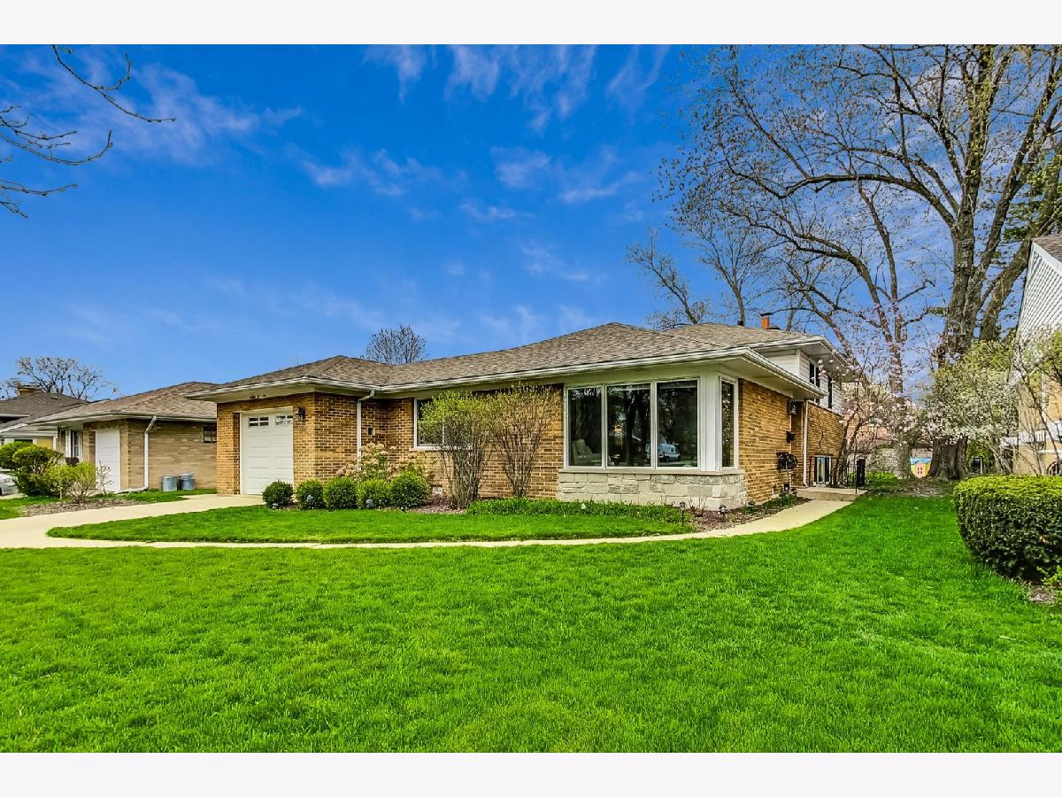 1105 Miner Street, Arlington Heights, Illinois 60005 - MLS 12036080 ...