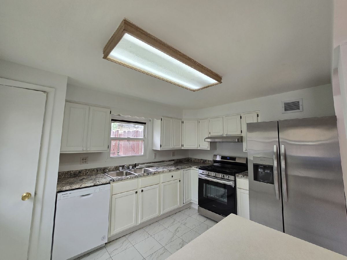 386 Dover Lane, Des Plaines, Illinois 60018 - MLS 12077916 - WinterCohen
