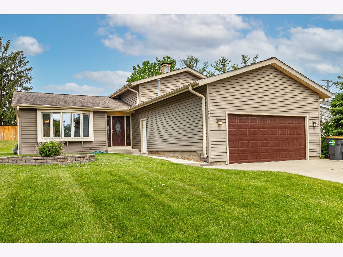 310 Huntington Drive, Streamwood, Illinois 60107 - MLS 12079147 ...